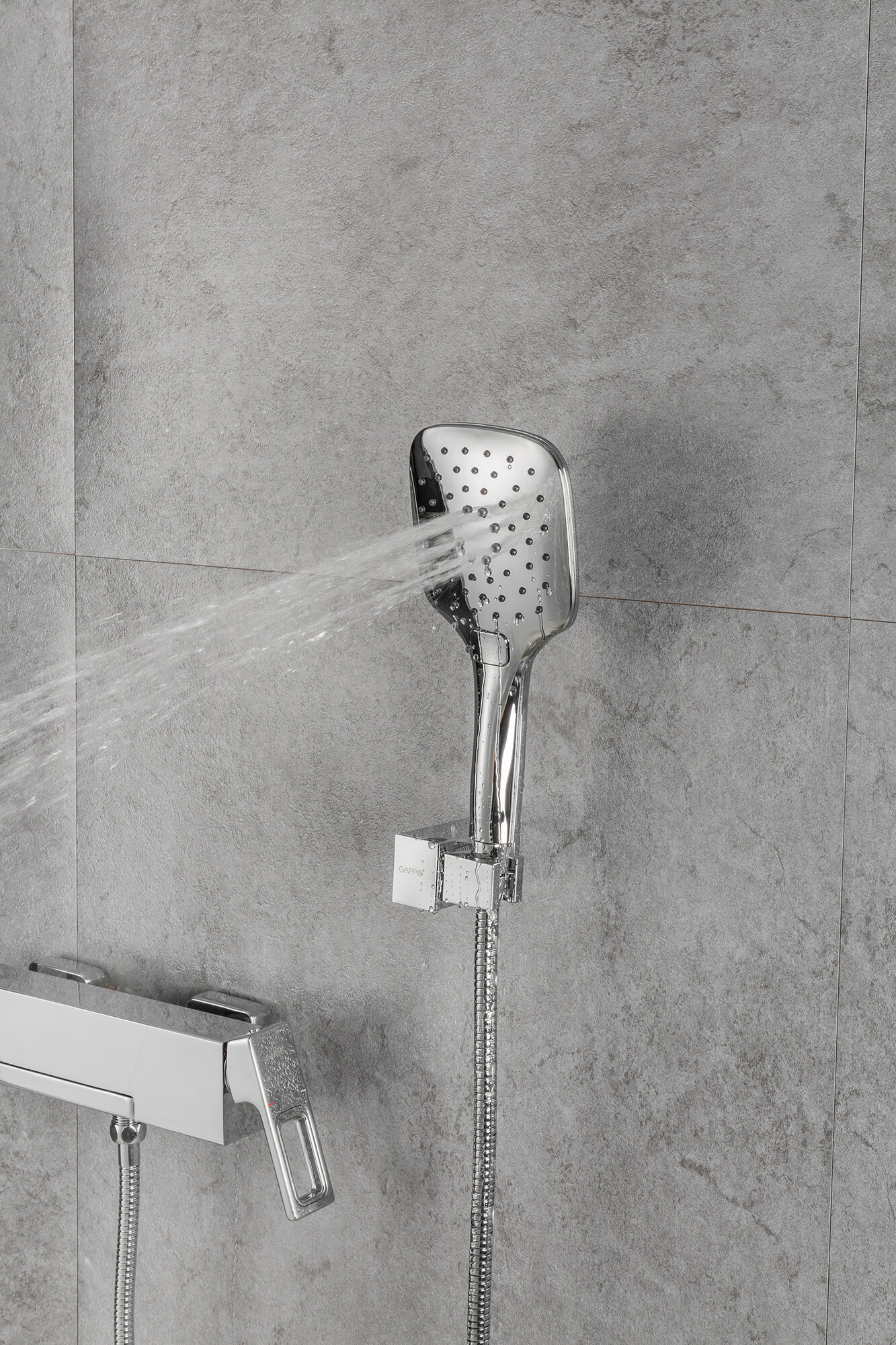 Смеситель для ванны с коротким изливом Gappo G3018 латунь, цвет хром