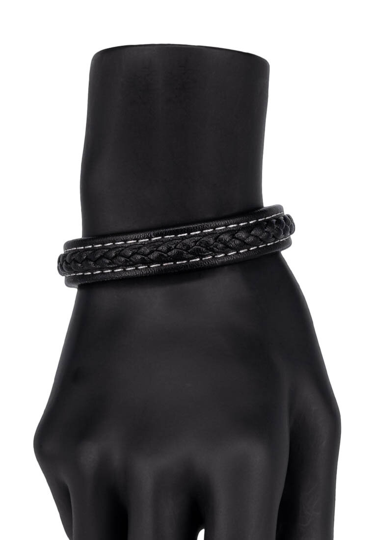 Плетеный браслет