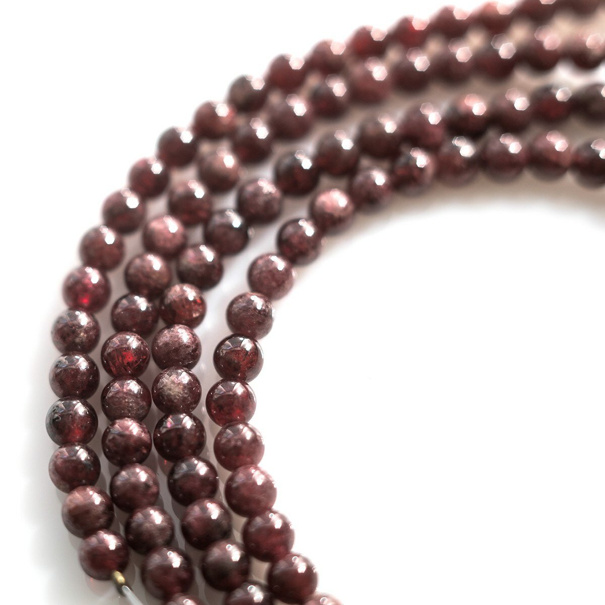 Гранат Бусины натуральные 48 шт, цвет темно-красный, размер 4 мм