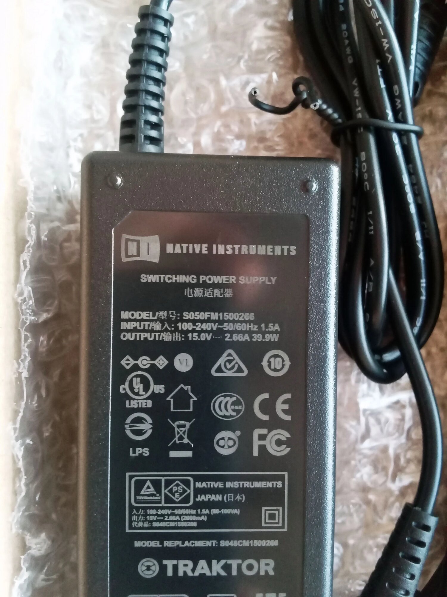 Адаптер питания Traktor Kontrol X1 MK2 Native Instruments для DJ-контроллера