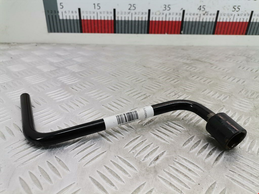 Ключ баллонный Peugeot 607 671742 арт. 1909977