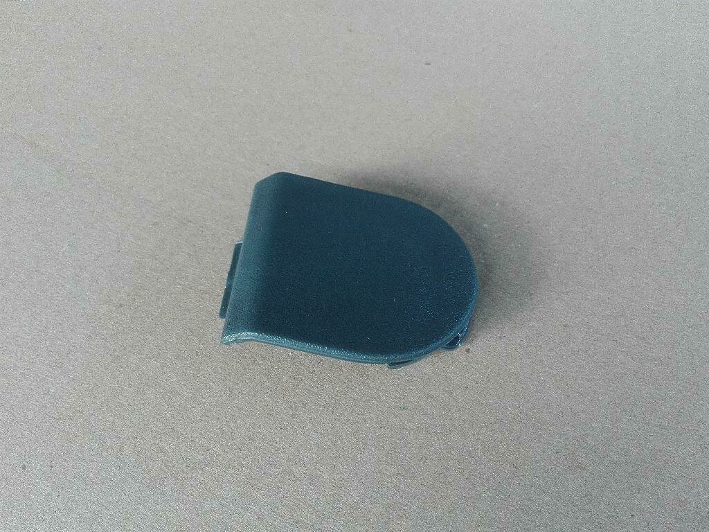 Заглушка центрального бампера правая (аналог) Scania (Скания) 5 P-series 04-17 (2311427)