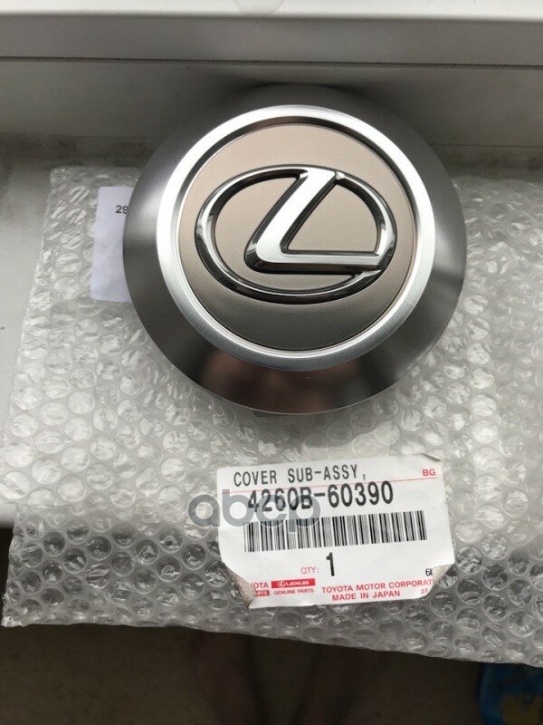 Колпак ступицы колеса TOYOTA арт. 4260B60390