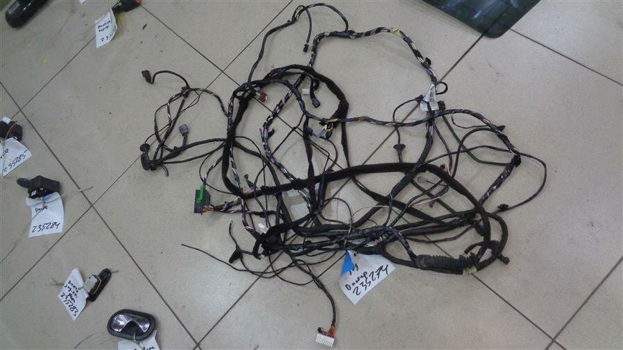 Проводка салона от Renault Duster 2010>