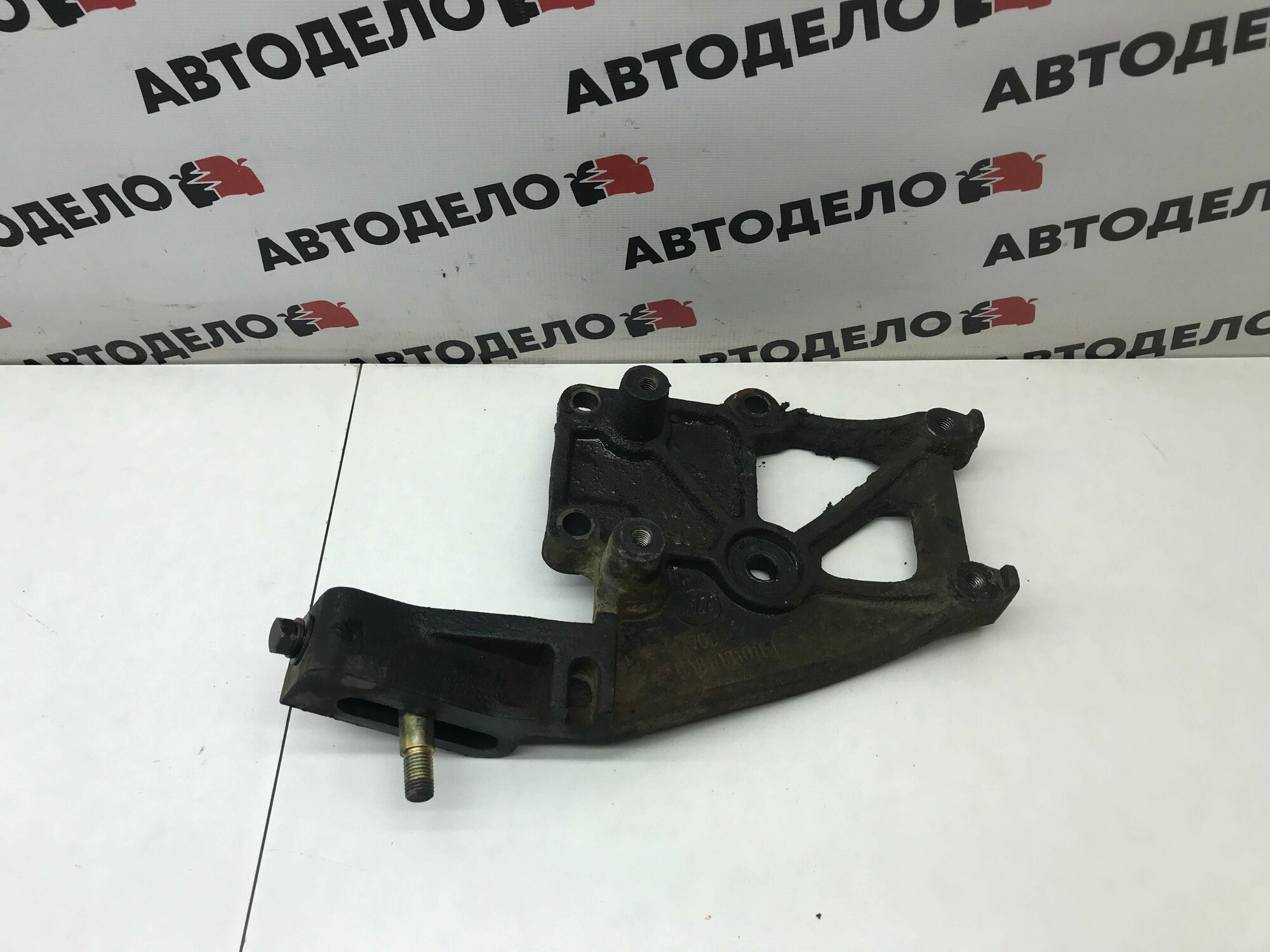 Кронштейн компрессора кондиционера LIFAN Breez 520