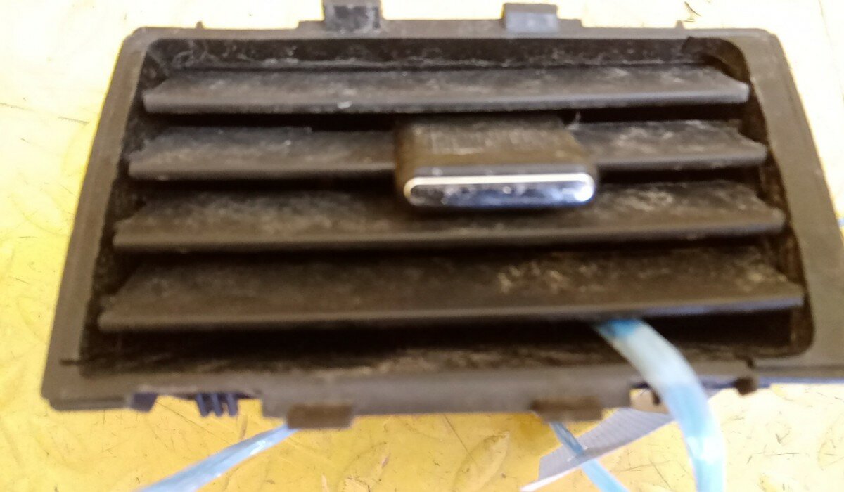 Дефлектор воздушный Aveo (T300) Chevrolet 95194964