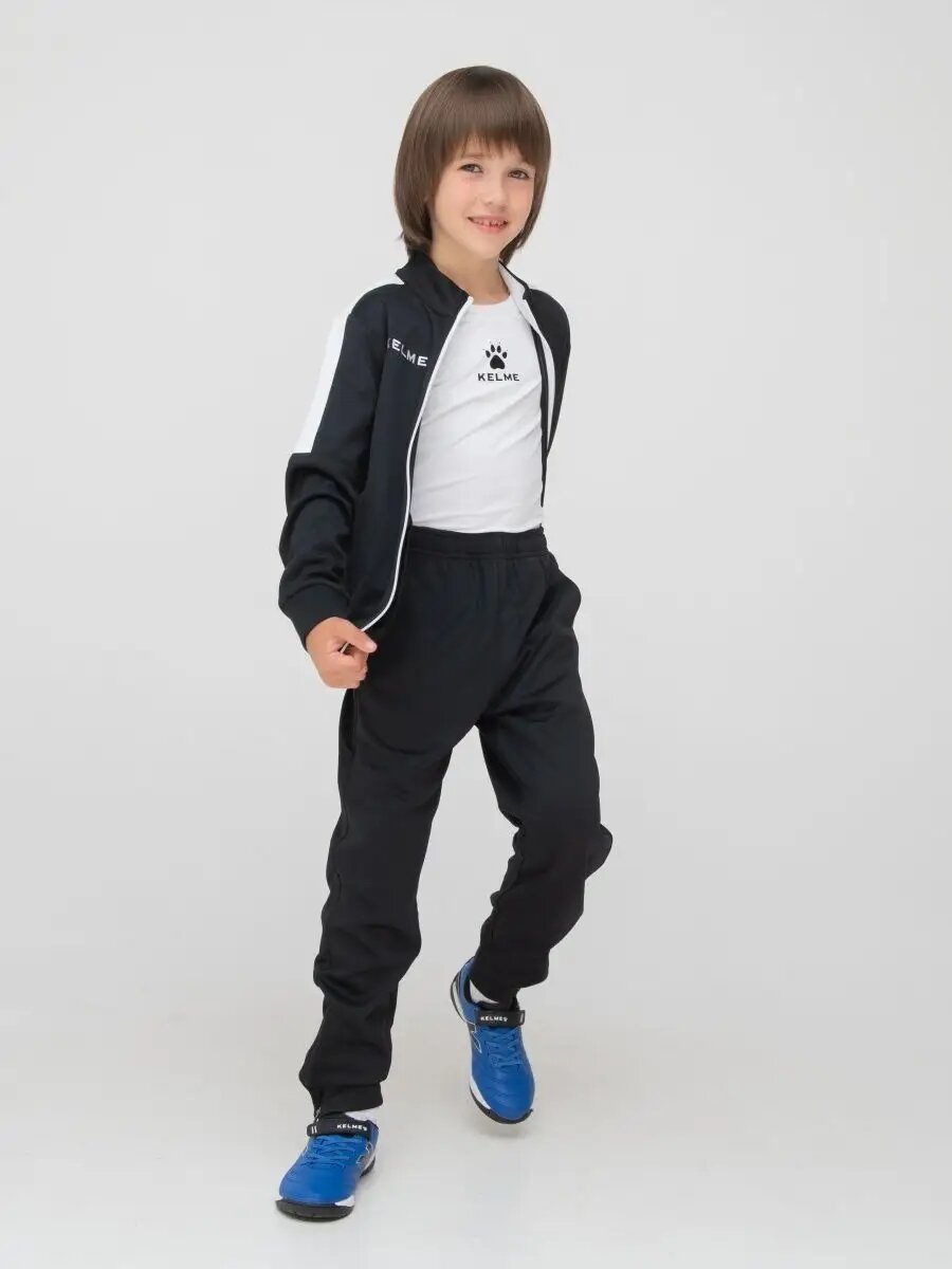 Костюм спортивный