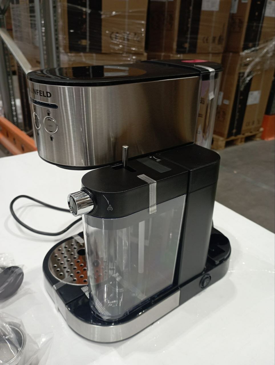 Кофемашина рожкового типа MAUNFELD MF-720S PRO