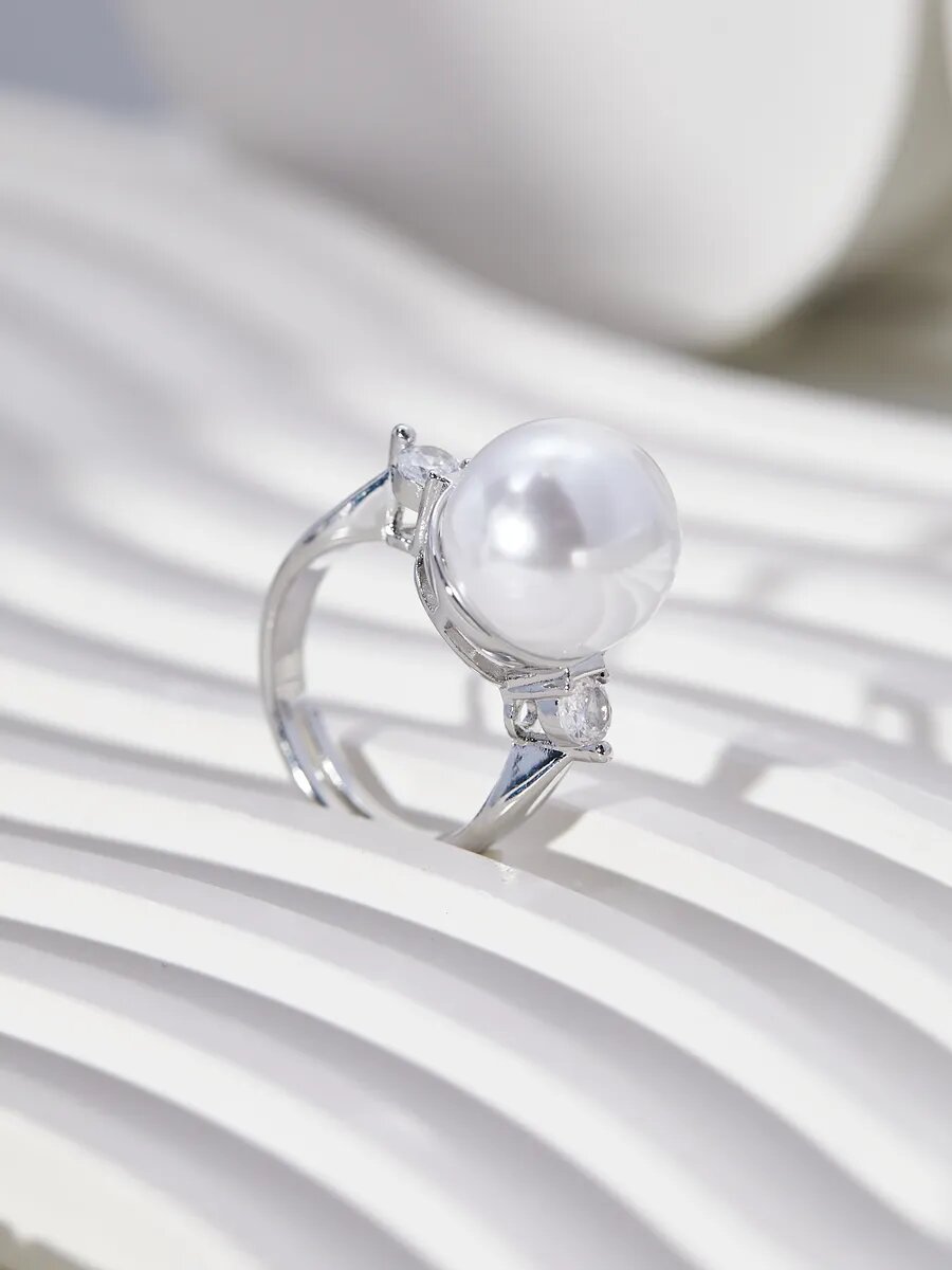 Кольцо, кристалл, фианит