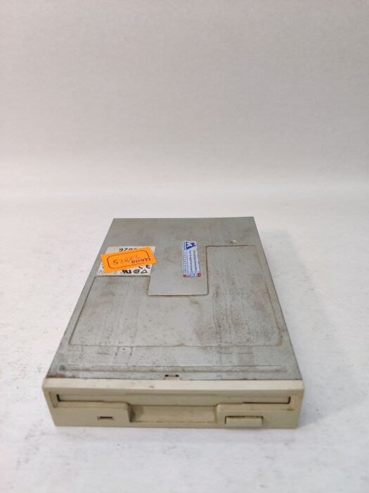 Внутренний дисковод FDD 3.5" Sony MPF920-E белый