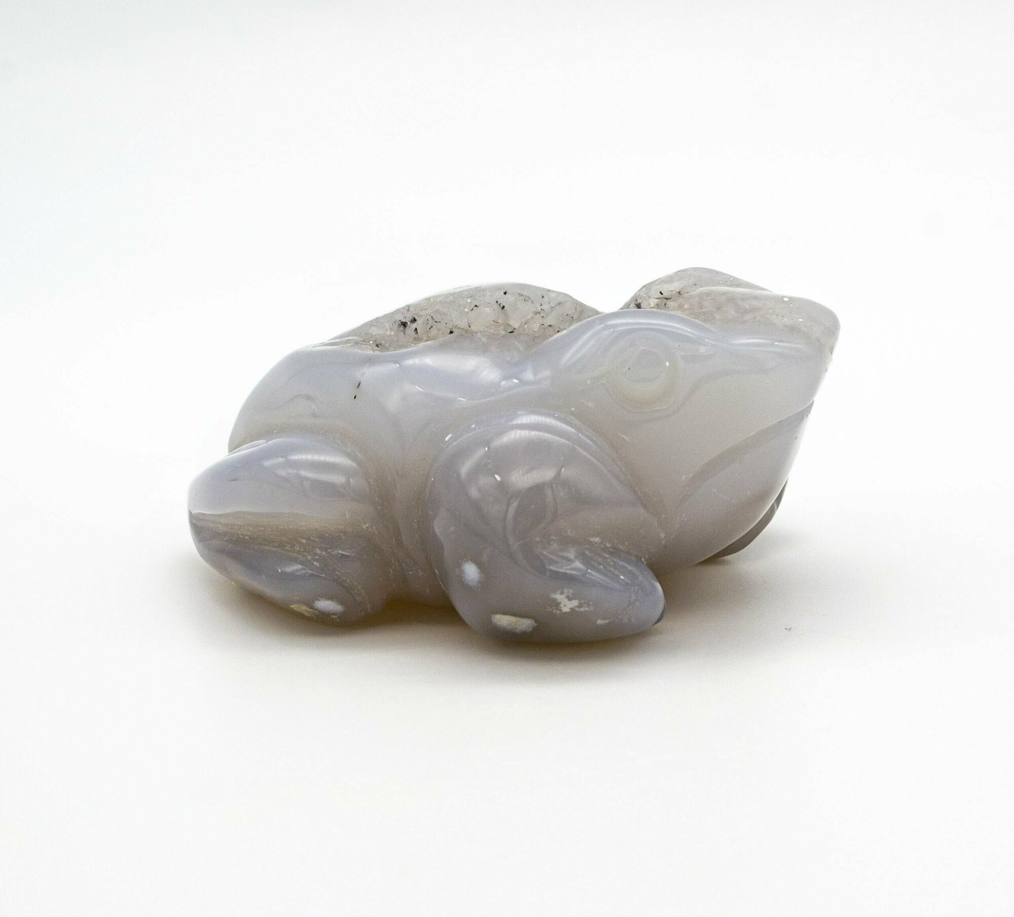 Статуэтка лягушка агат с халцедоновой щеткой 107г