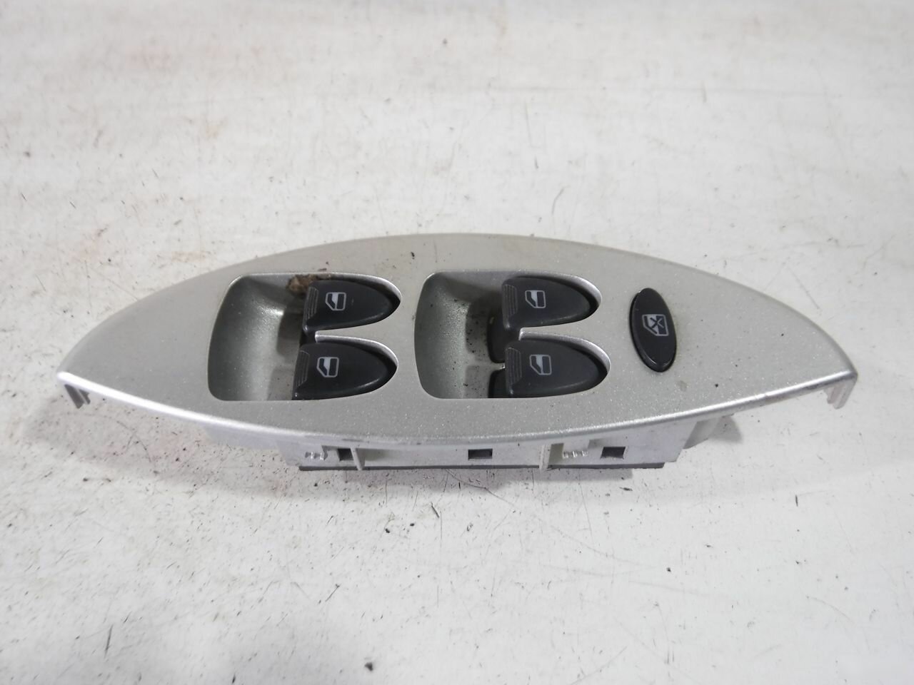 Блок управления стеклоподъемниками LIFAN Smily (320) 320 (2008—2015) F3746110