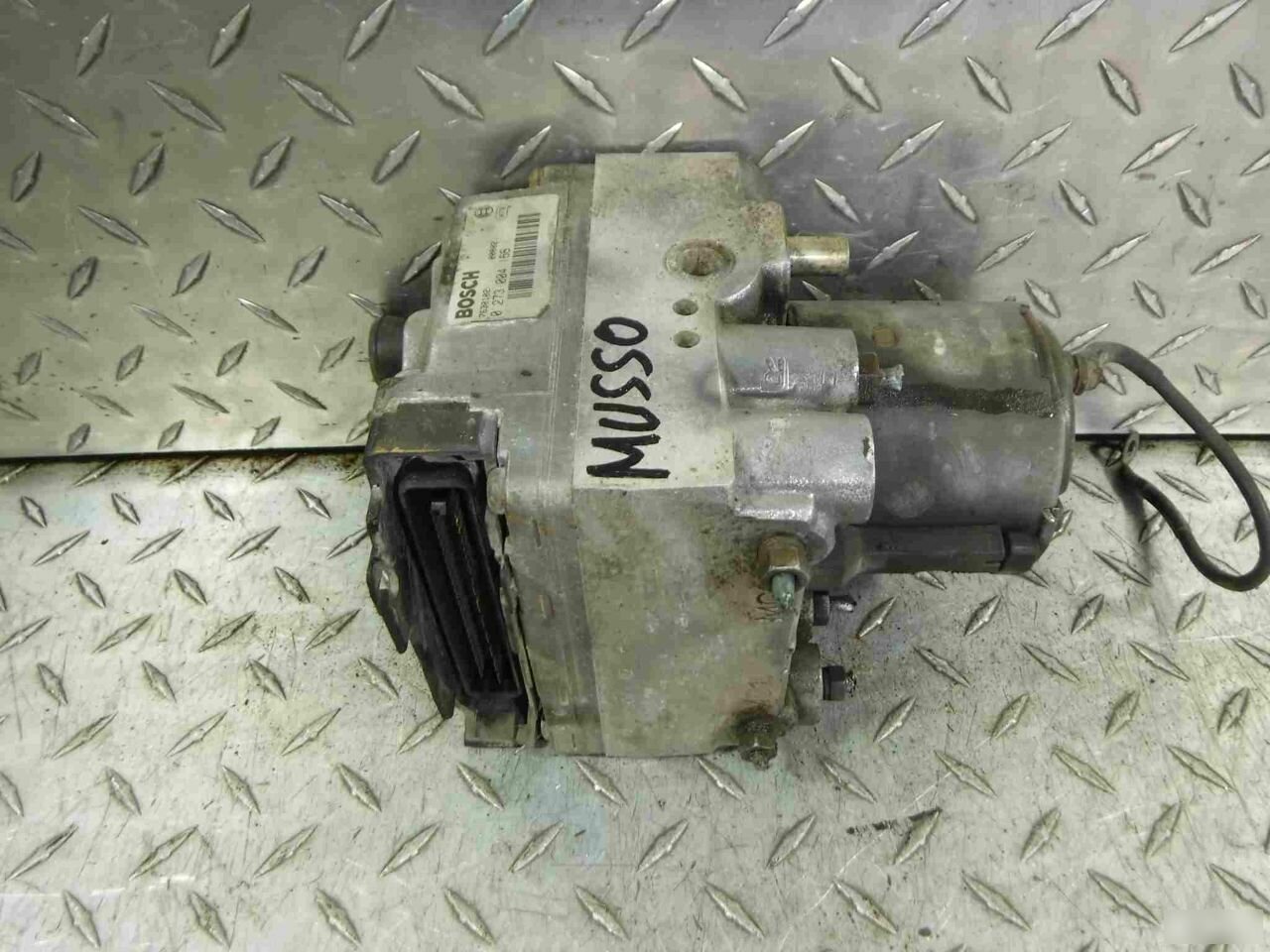 Блок ABS (насос) SsangYong Musso I (1993—1998) 4891006000