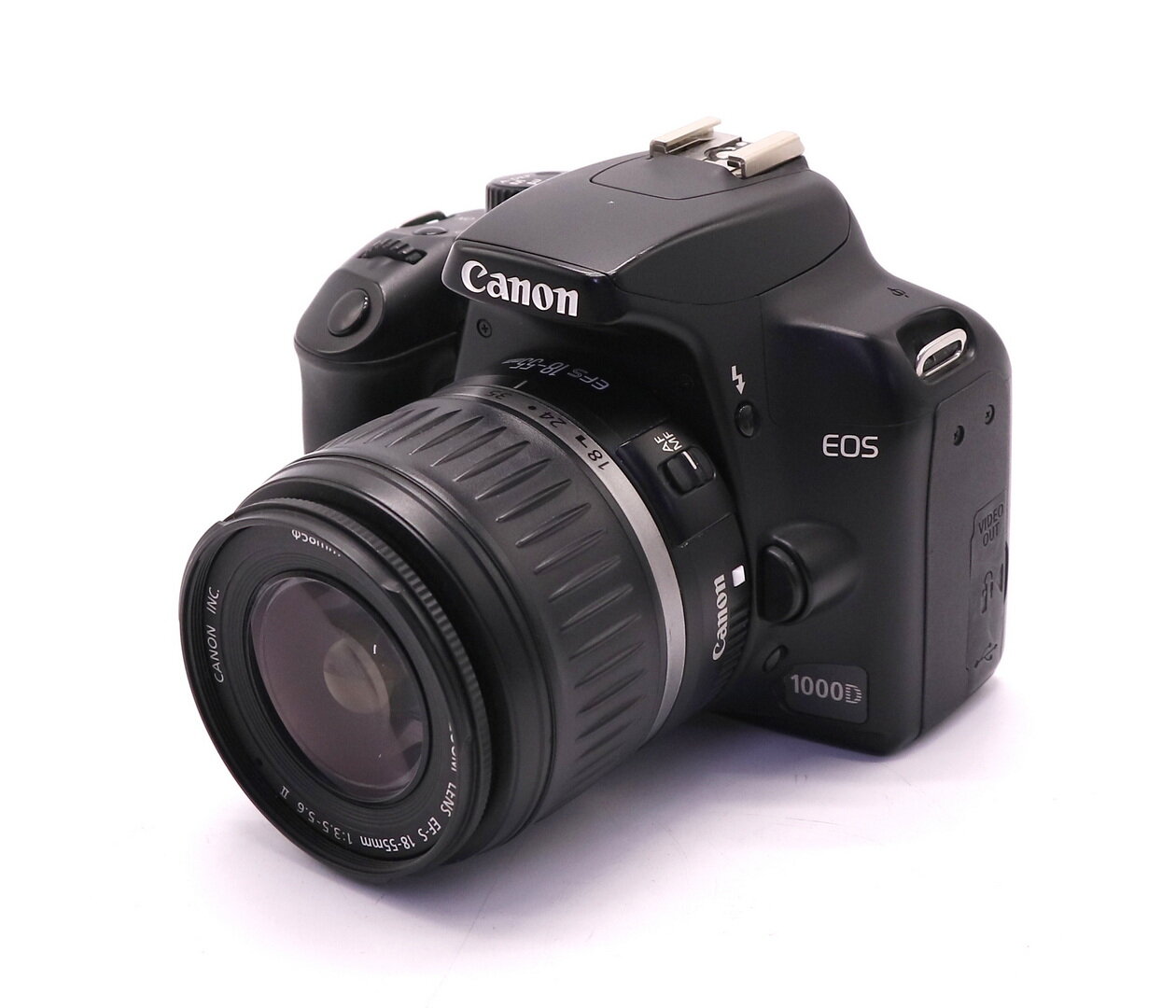 Canon EOS 1000D kit (пробег 19560 кадров)