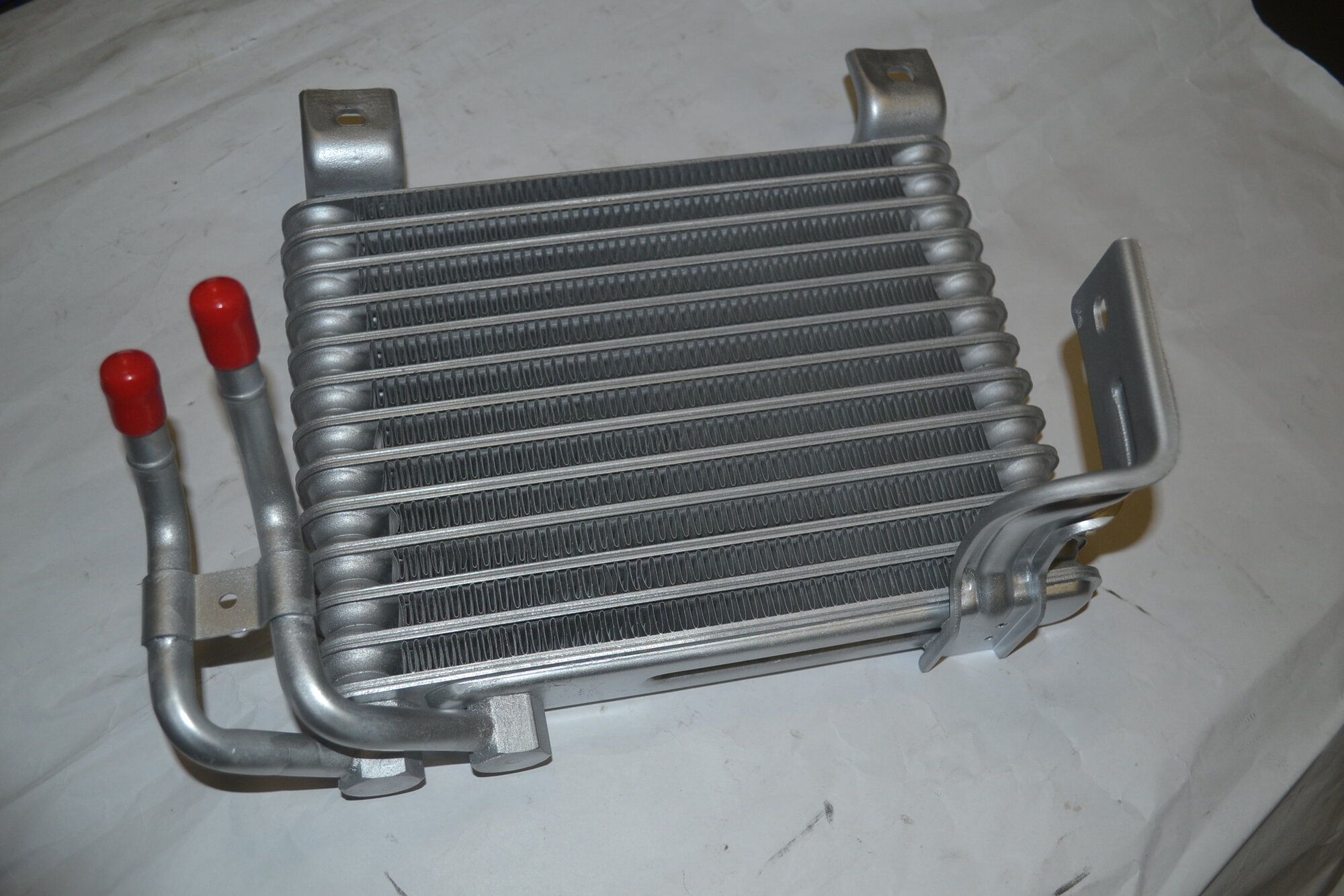 264104F000 Радиатор масляный Hyundai Porter 2. арт. CR264104F000