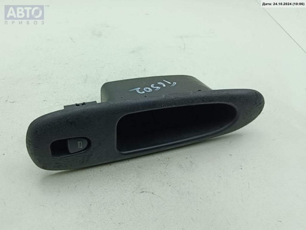 Кнопка стеклоподъемника переднего правого Alfa Romeo 156
