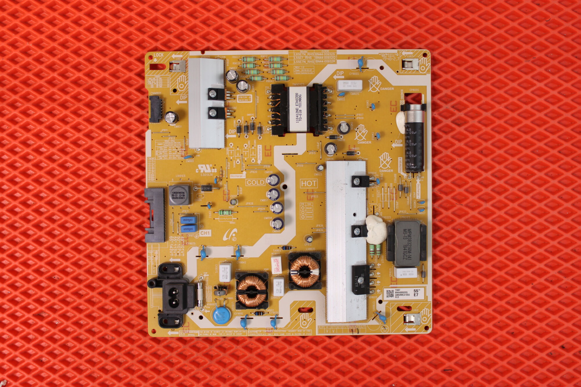 Блок питания (PSU) BN44-00932S для телевизора SAMSUNG UE55RU7400U в надёжной упаковке