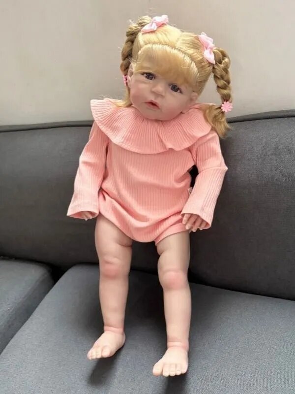 24 дюймов 60 см Новорожденный ребенок Reborn Sandie Кукла Реборн, тело из ткани, карие глаза