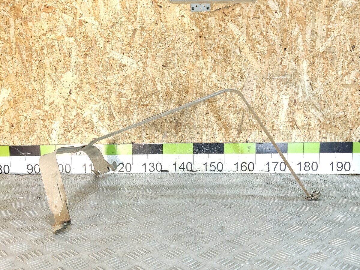 Крепление бензобака BMW X5 2000-2007 16111184542