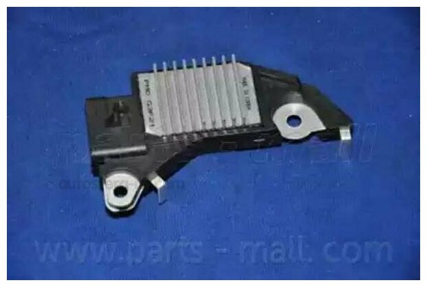PARTS-MALL PXPBC006 Реле регулятор DAEWOO NEXIA/LANOS/ESPERO/LEGANZA/NUBIRA (генератора) PXPBC-006