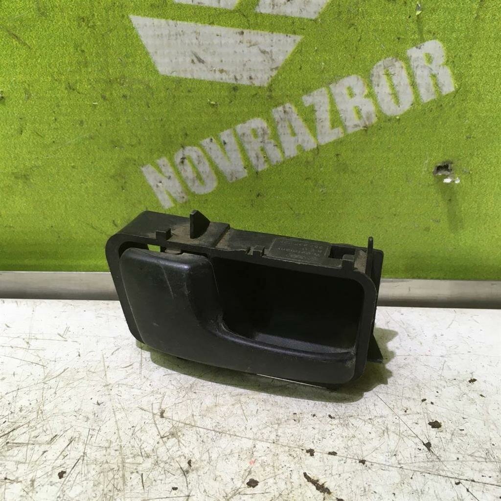 Ручка двери передней внутренняя левая VW Golf 2 Jetta 2 83-92