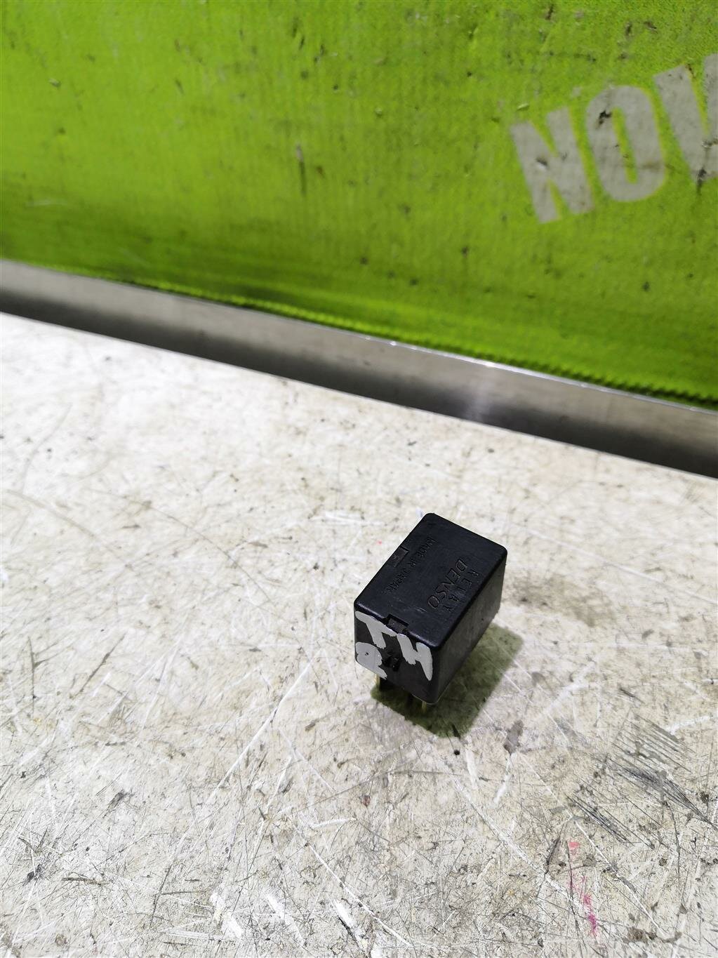 Реле Toyota Highlander I 01-06