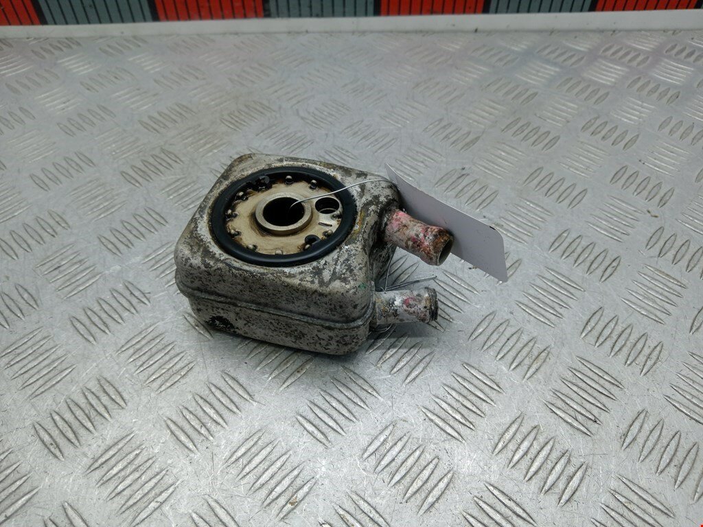 Теплообменник Volkswagen Golf 4 078117021A арт. 2077202