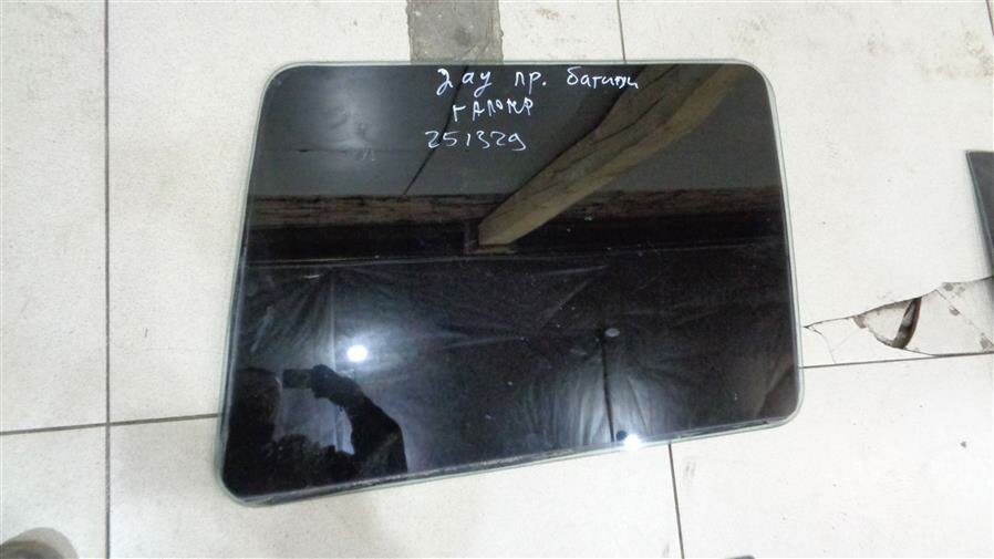 Стекло кузовное глухое правое от Hyundai Galloper 1997-2003