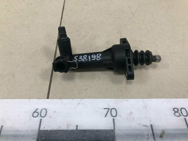 Цилиндр сцепления рабочий Volkswagen Taos 2020 кат.номер: 5Q0721261N