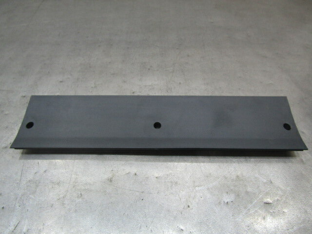 Накладка задней стенки салона верхняя центральная MAN TGS, TGM, TGL, TGA, TGX