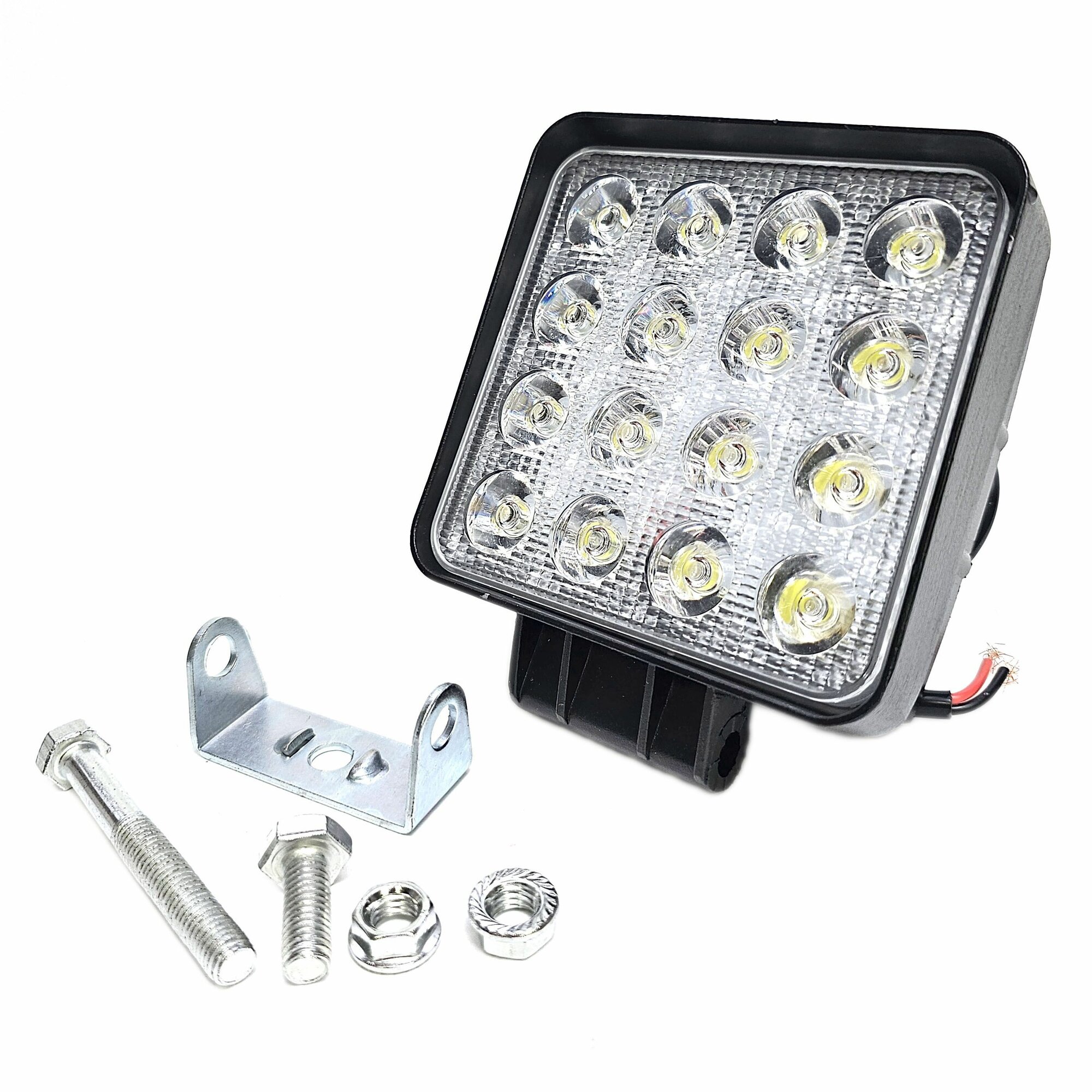 Светодиодная LED фара МаякАвто / 48 Вт / 12-24 В / 105мм