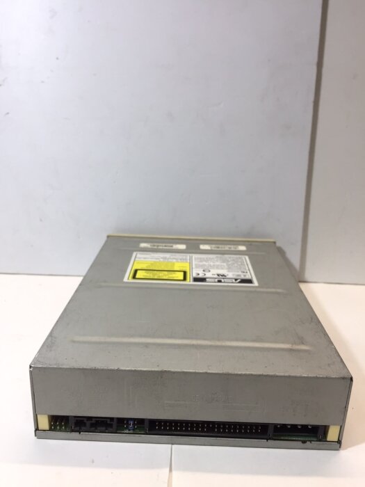 Читающий привод DVD-ROM Asus DVD-E616 IDE белый