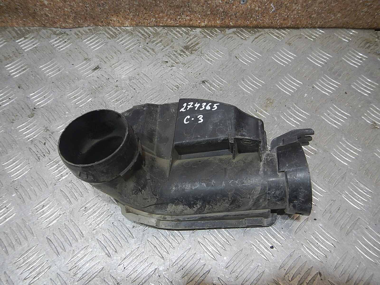 Б/У Резонатор воздушного фильтра, Citroen (Ситроен)-C3 PICASSO (08-) CITROEN C3 PICASSO (08-17) 1,6, /115 л.с/10 FHCM. бе...