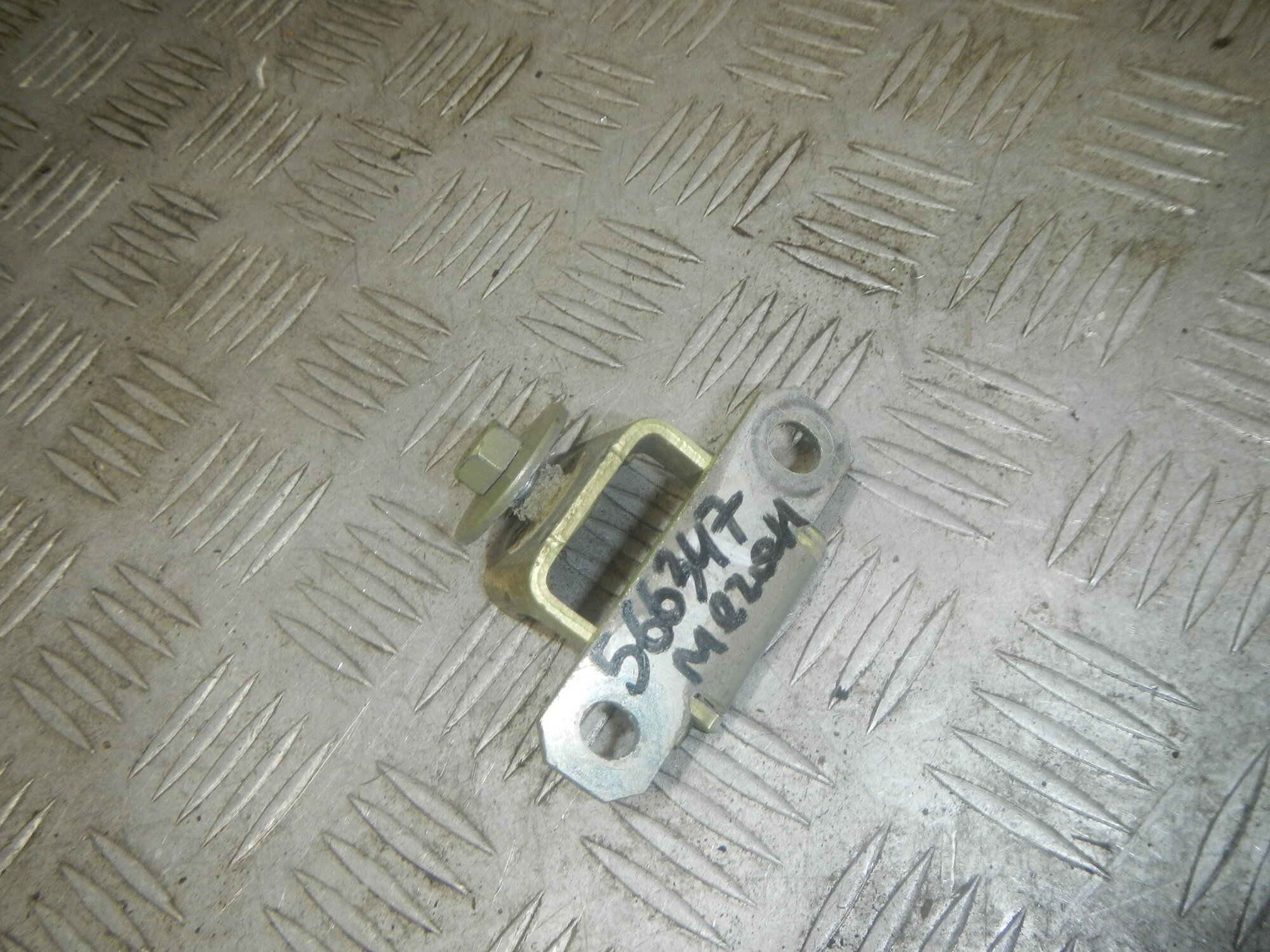 Б/У Петля двери багажника, Renault (Рено)-MEGANE II (02-09) RENAULT MEGANE II (02-09) хетч Без видимых повреждений. 56634...