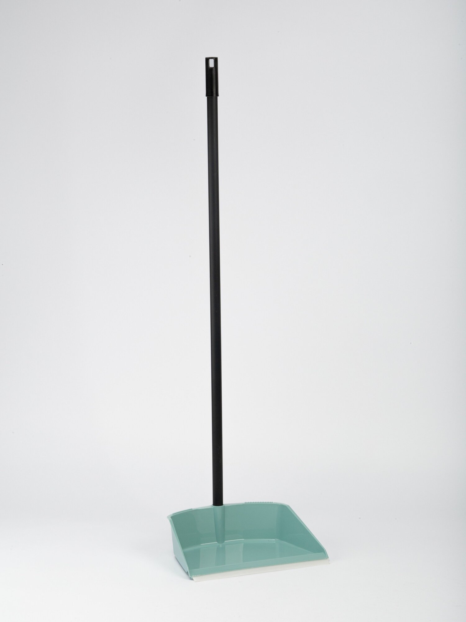 Совок для уборки с длинной ручкой и резинкой