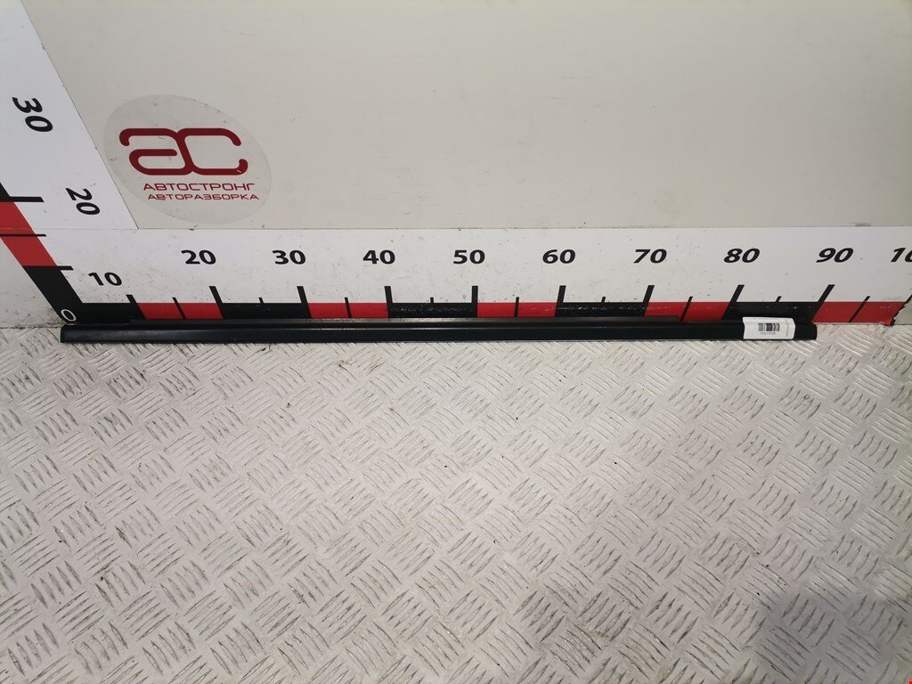 Накладка декоративная (молдинг) стекла двери задней левой Daewoo Lanos арт. 1507538