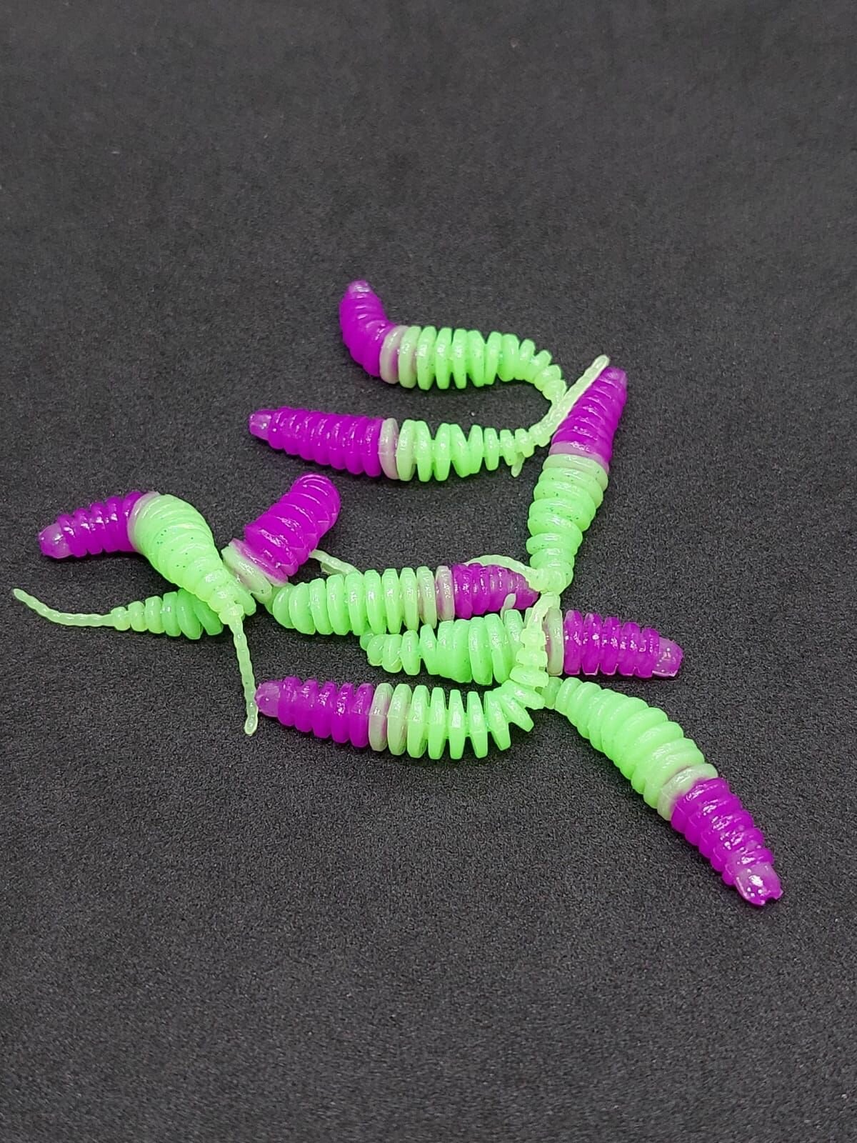 Форелевая силиконовая приманка WORM. Зеленый фиолет