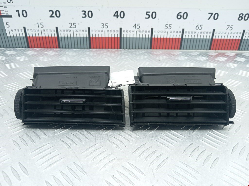 Дефлектор обдува салона Citroen C5 2 9682425577 арт. 1847824