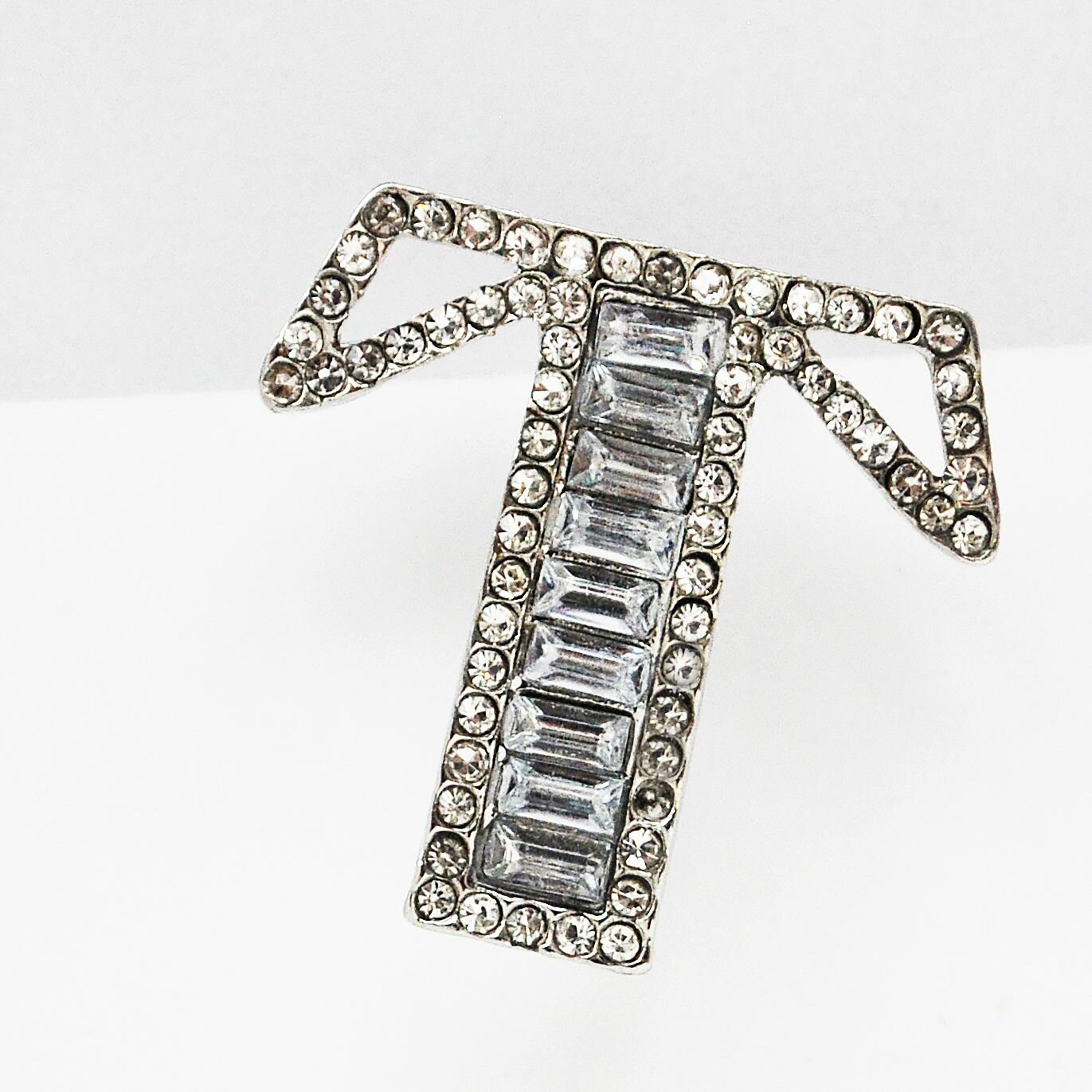 Брошь, стразы