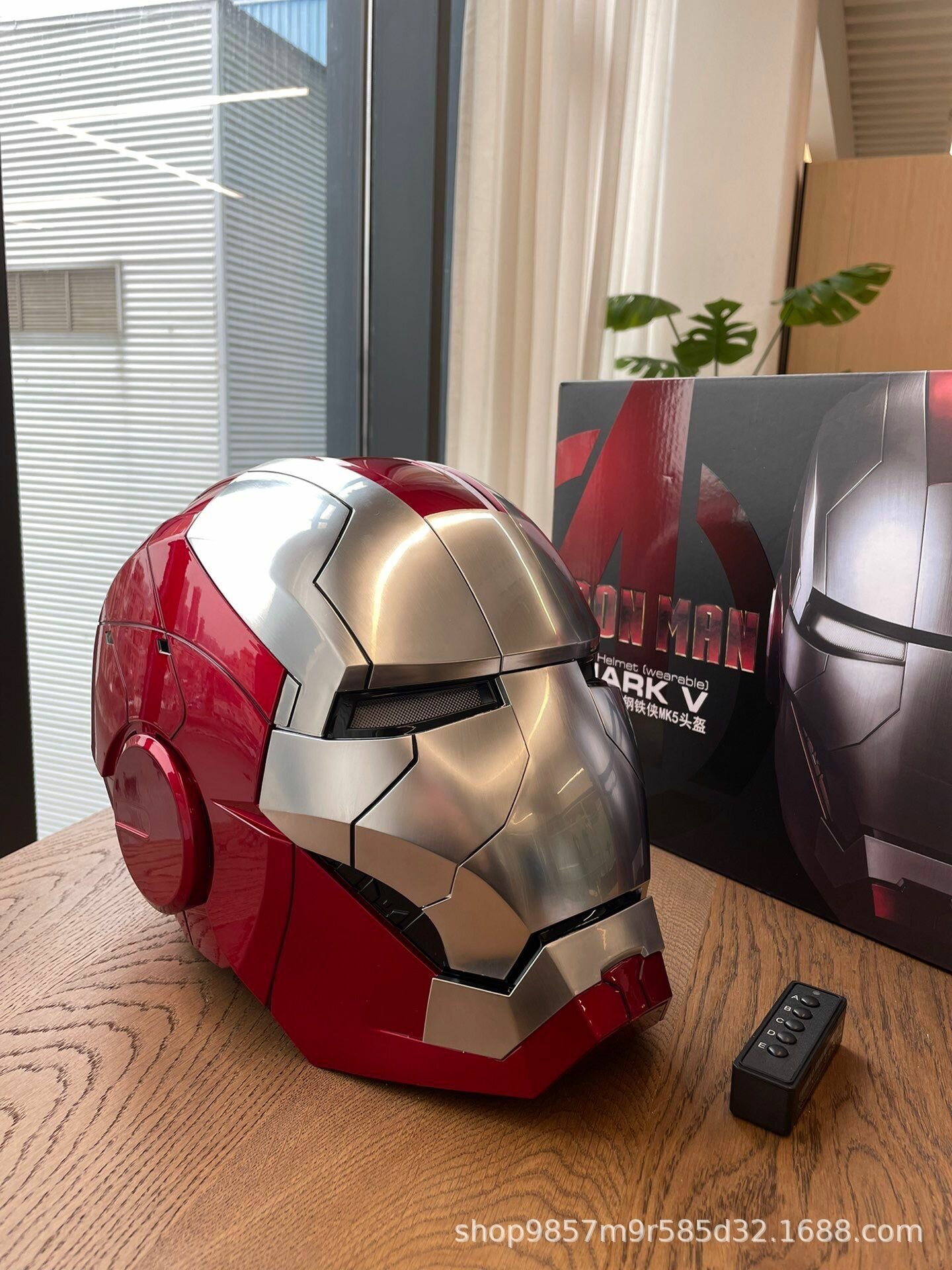 Шлем Железного человека Jarvis 1:1 коллекционный MK5 с интеллектуальным голосовым управлением по технологии "три в одном" можно открывать и закрывать с помощью света -lj