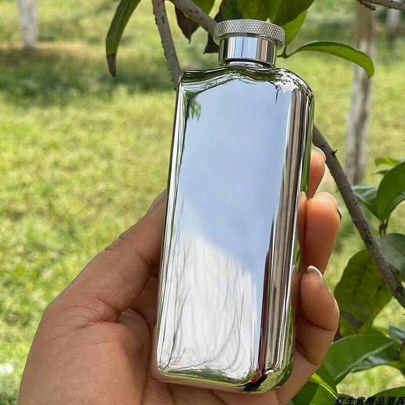 Фляжка для водки и алкоголя