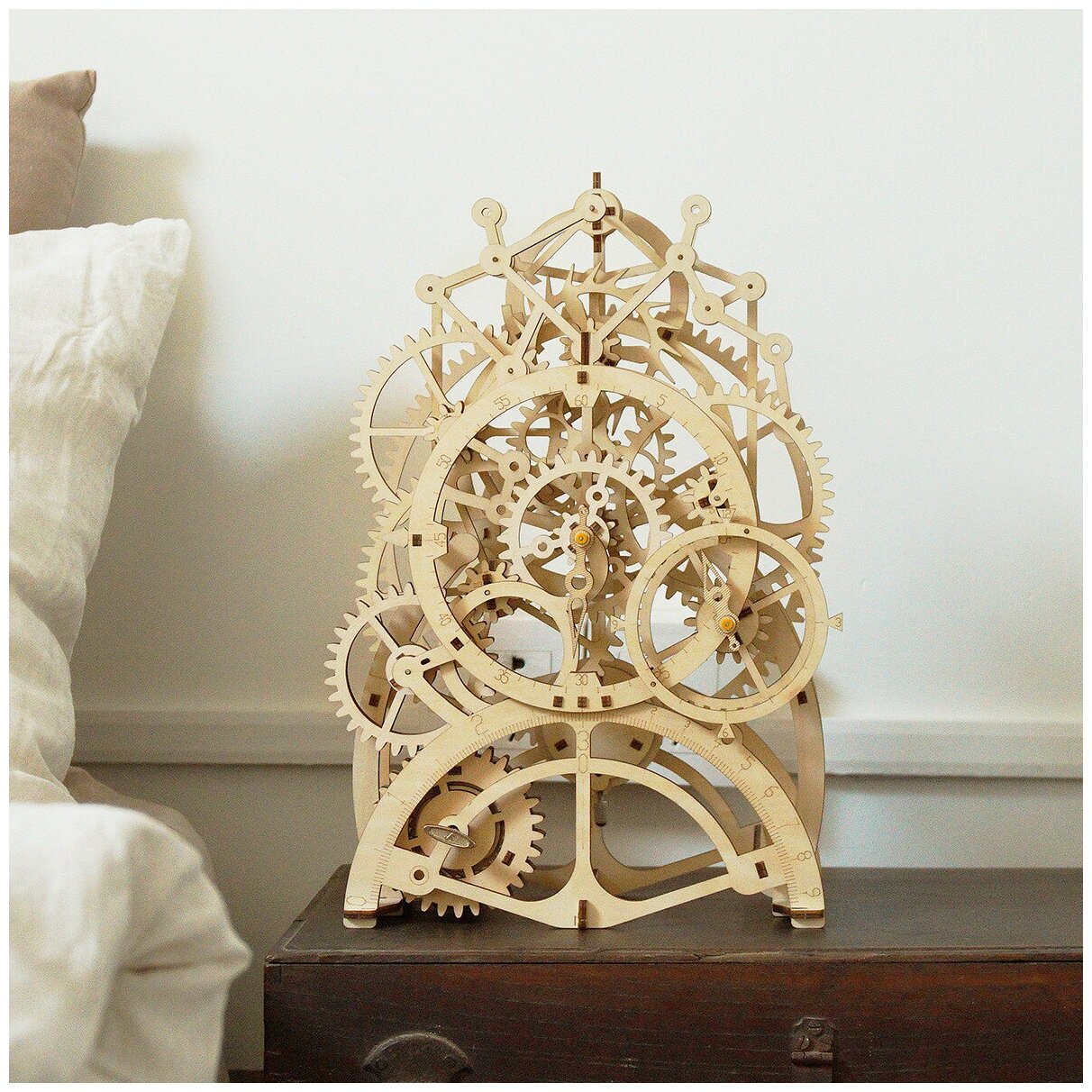 Маятниковые часы-конструктор Robotime Pendulum Clock — фото 1