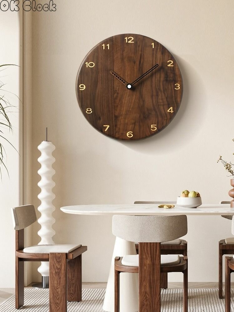 Настенные часы из цельного дерева