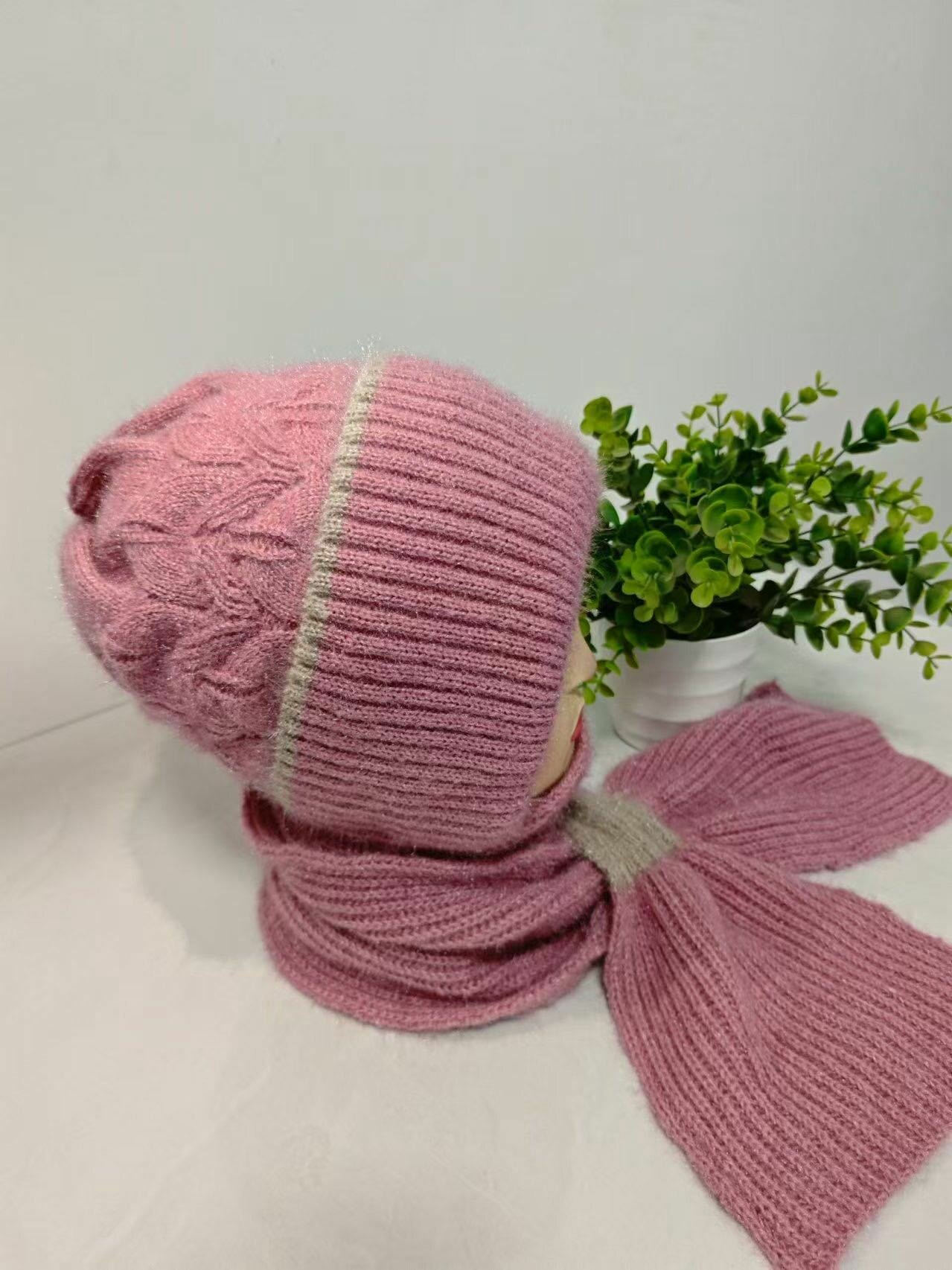 Зимняя женская шапка, шарф, цельная утолщенная бархатная теплая шапка, осенне-зимняя новая бархатная толстая морозостойкая шапка с беличьим узором