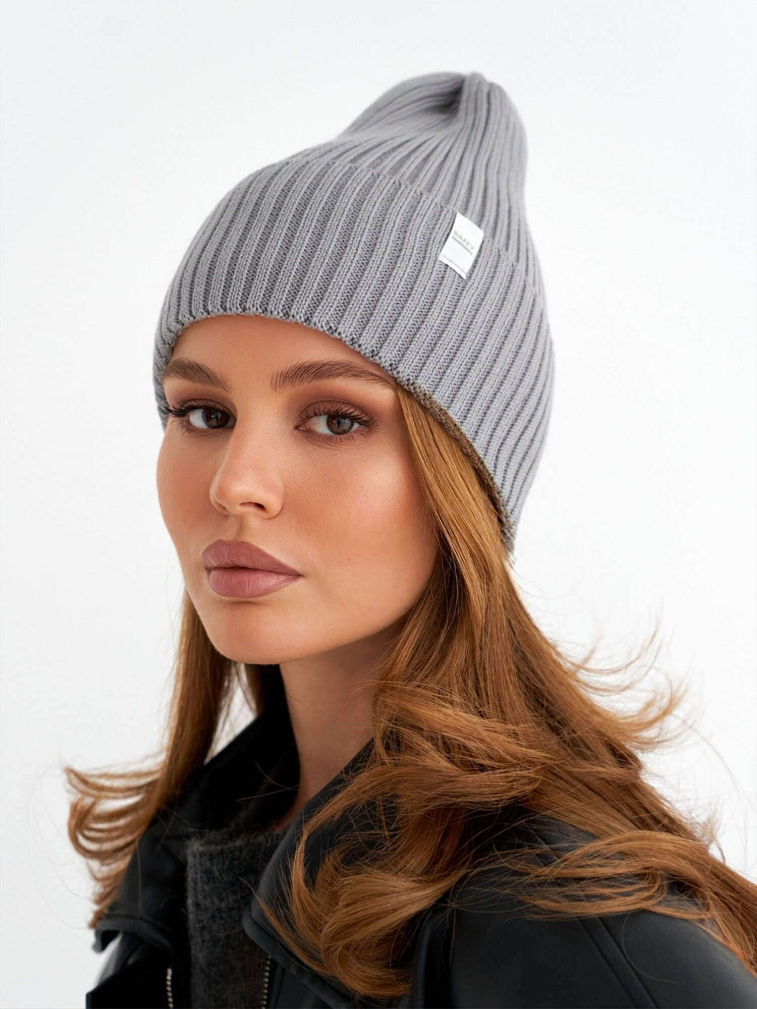 Шапка-бини для женщин