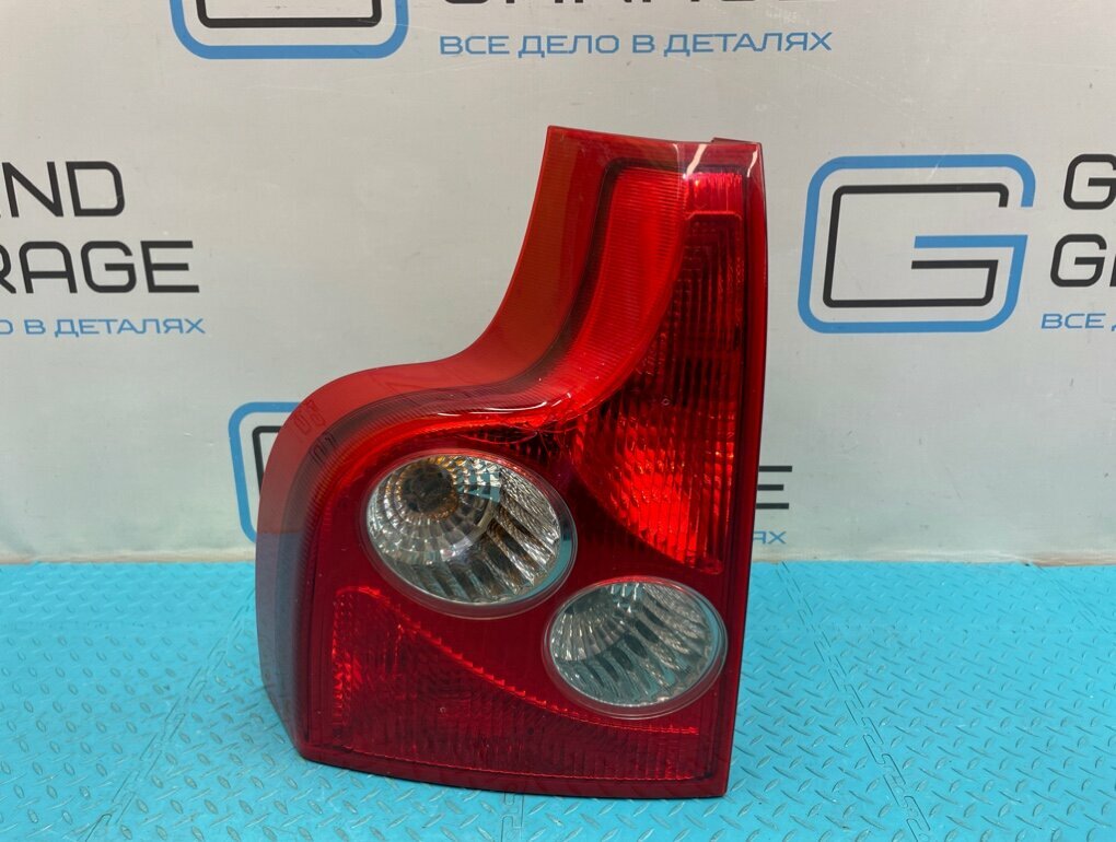 Фонарь Volvo XC90 2006 C B5254T2 2.5 OEM 30612811