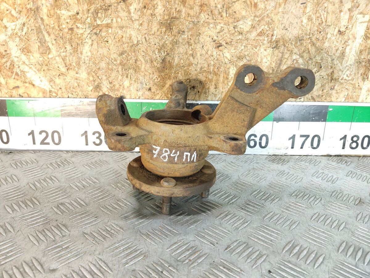 Кулак поворотный передний левый LIFAN Solano 2010-2016 B2304111