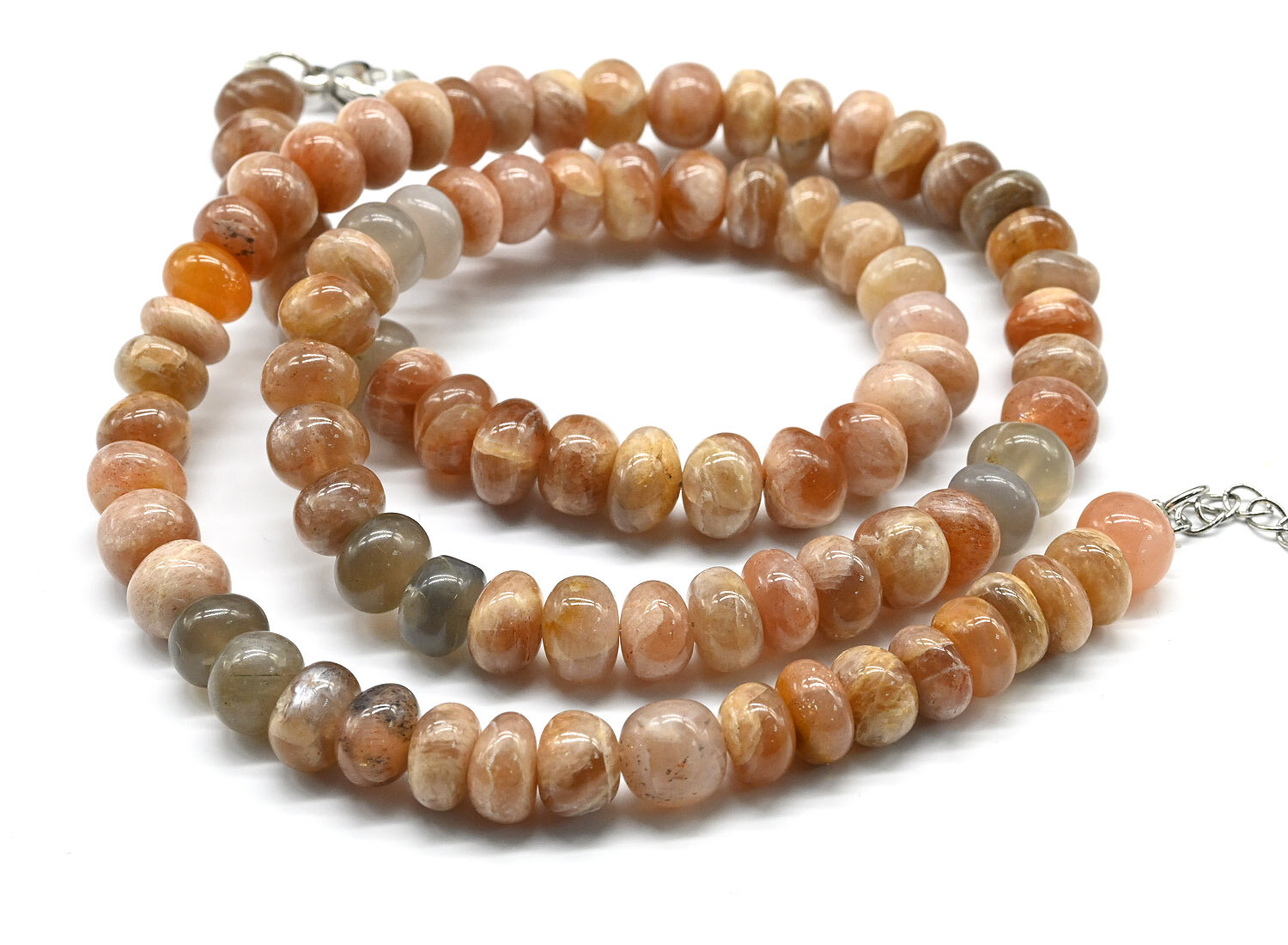 Бусы, лунный камень