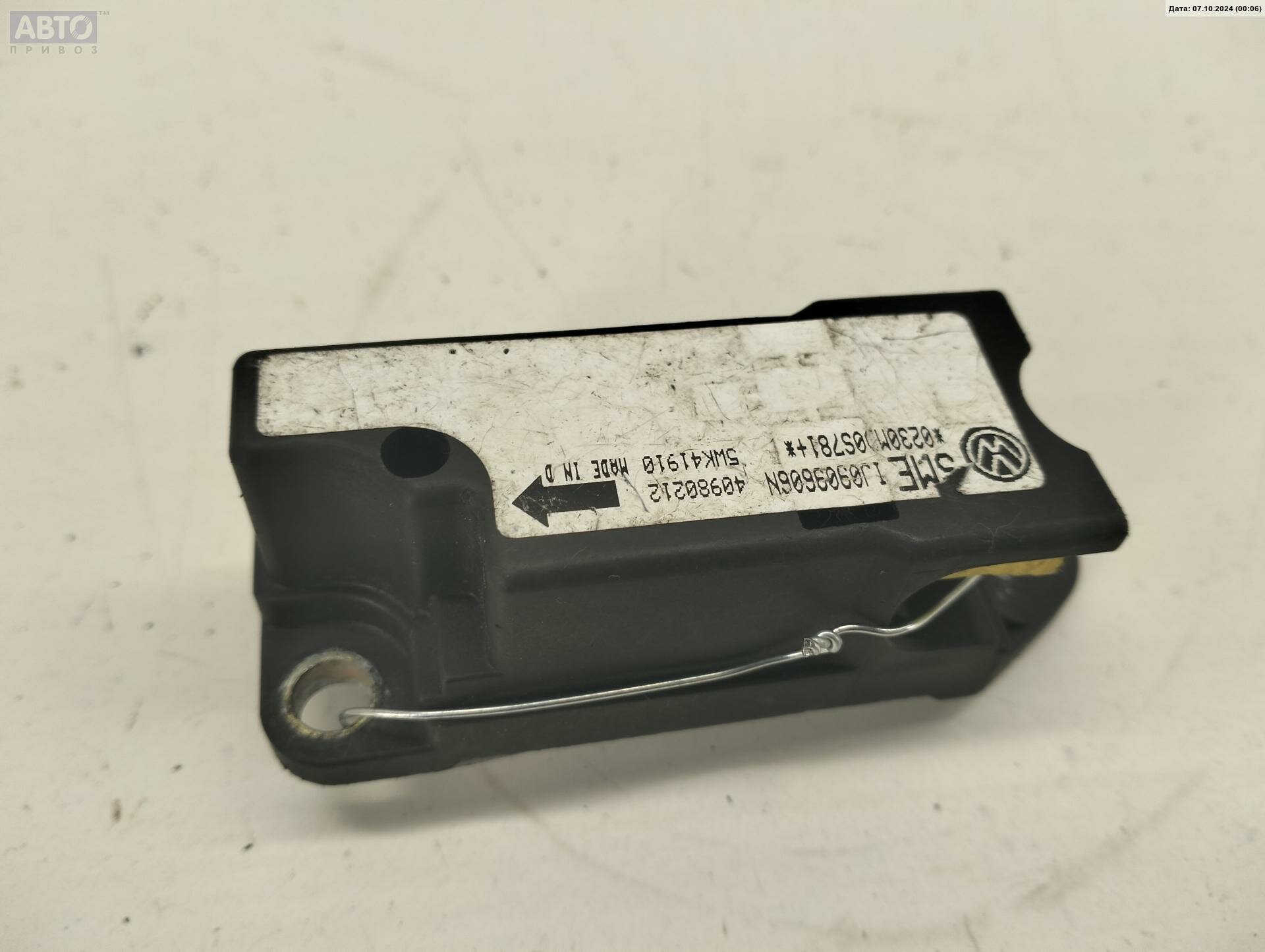 Датчик удара (Airbag) Volkswagen Passat B5