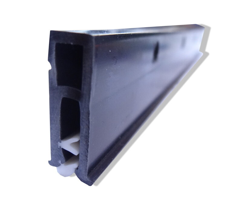 Профиль прищепка стеновая Йошка черная перф 2м (2шт по 1м)